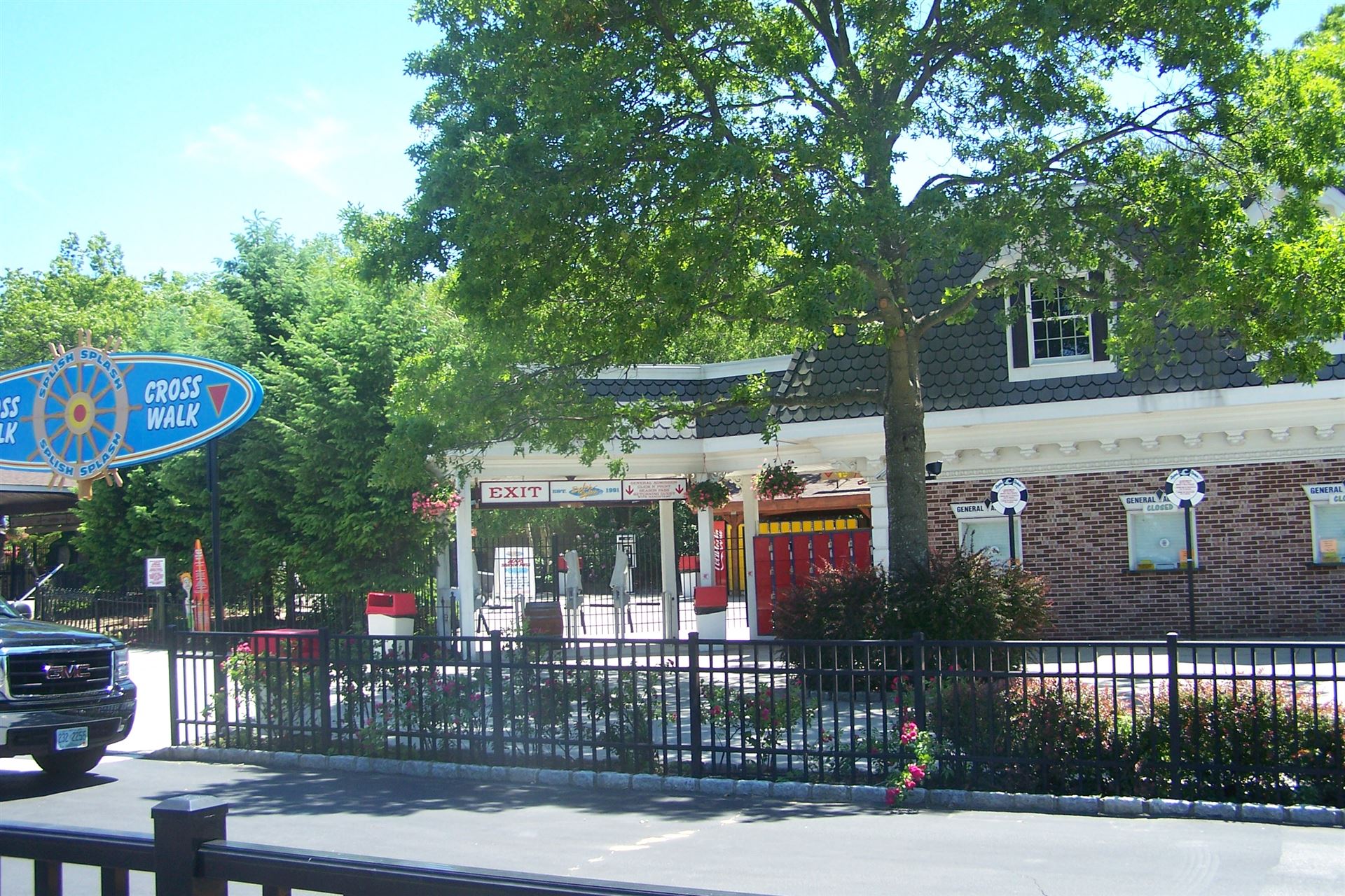 Locations Hub - Splish Splash Amusement Park
