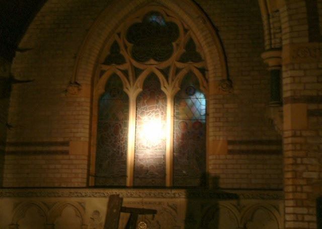 Locations Hub - Isleworth Cemetery
