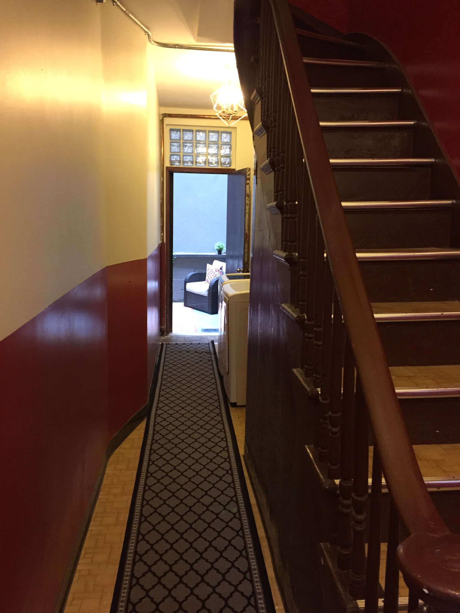 Locations Hub - Vintage, Old-School 3-Family House - APT (Mid-Level)