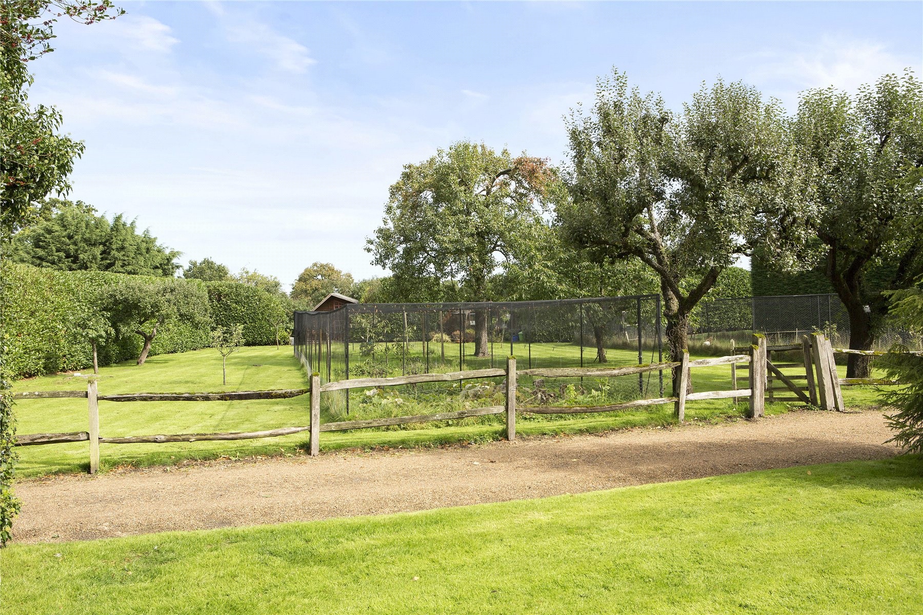 Locations Hub - Surrey Farmhouse