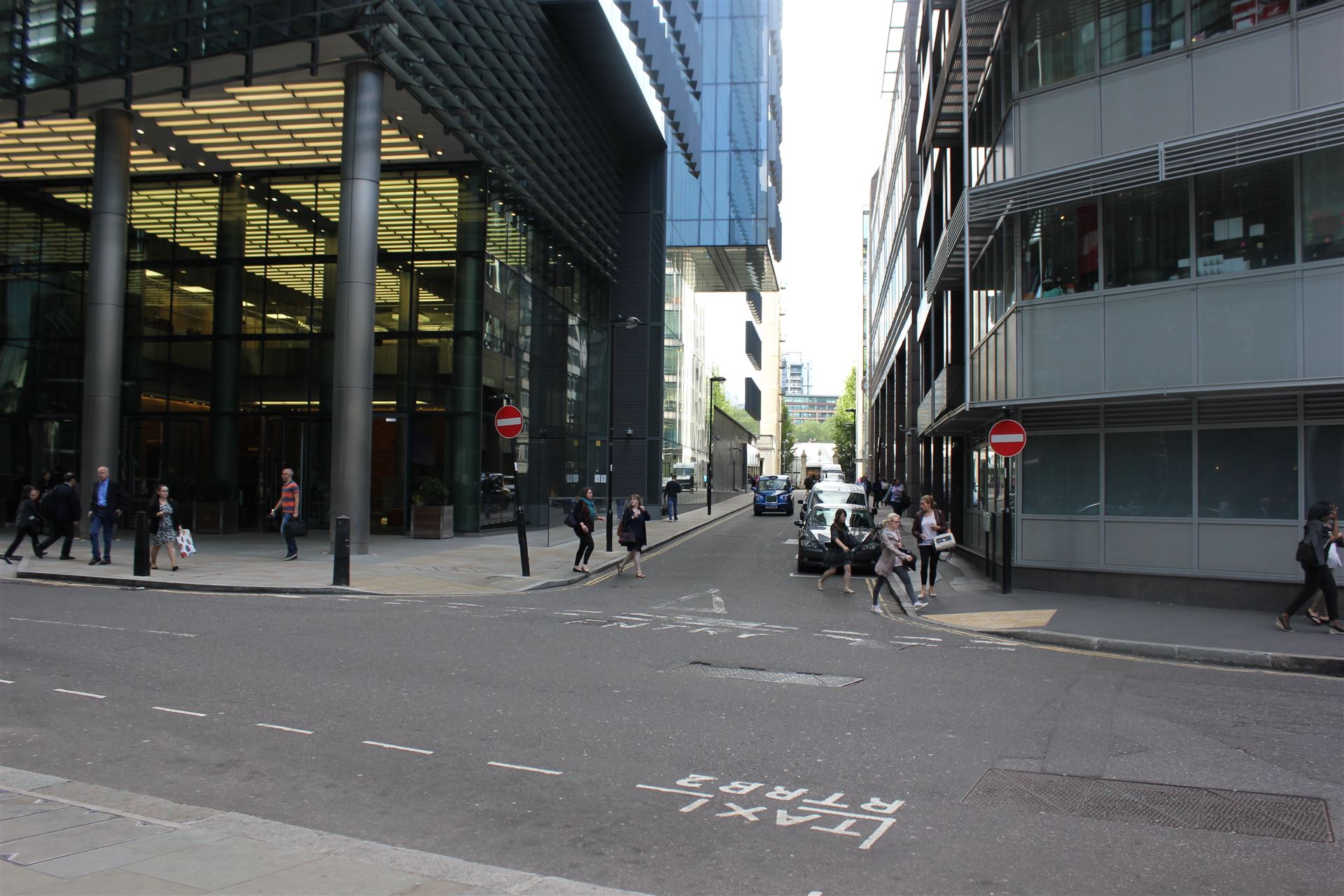 Locations Hub - Ropemaker Street