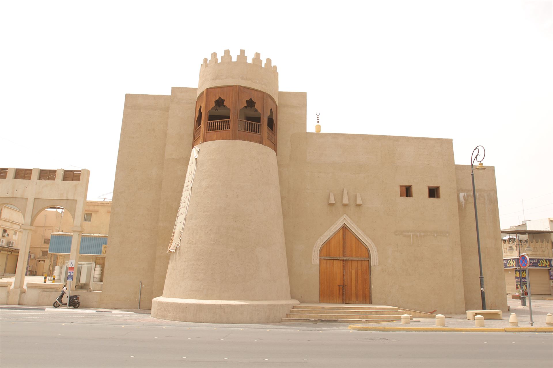 Locations Hub - Qaisariah Traditional Souq - سوق القيصرية التقليدي ...