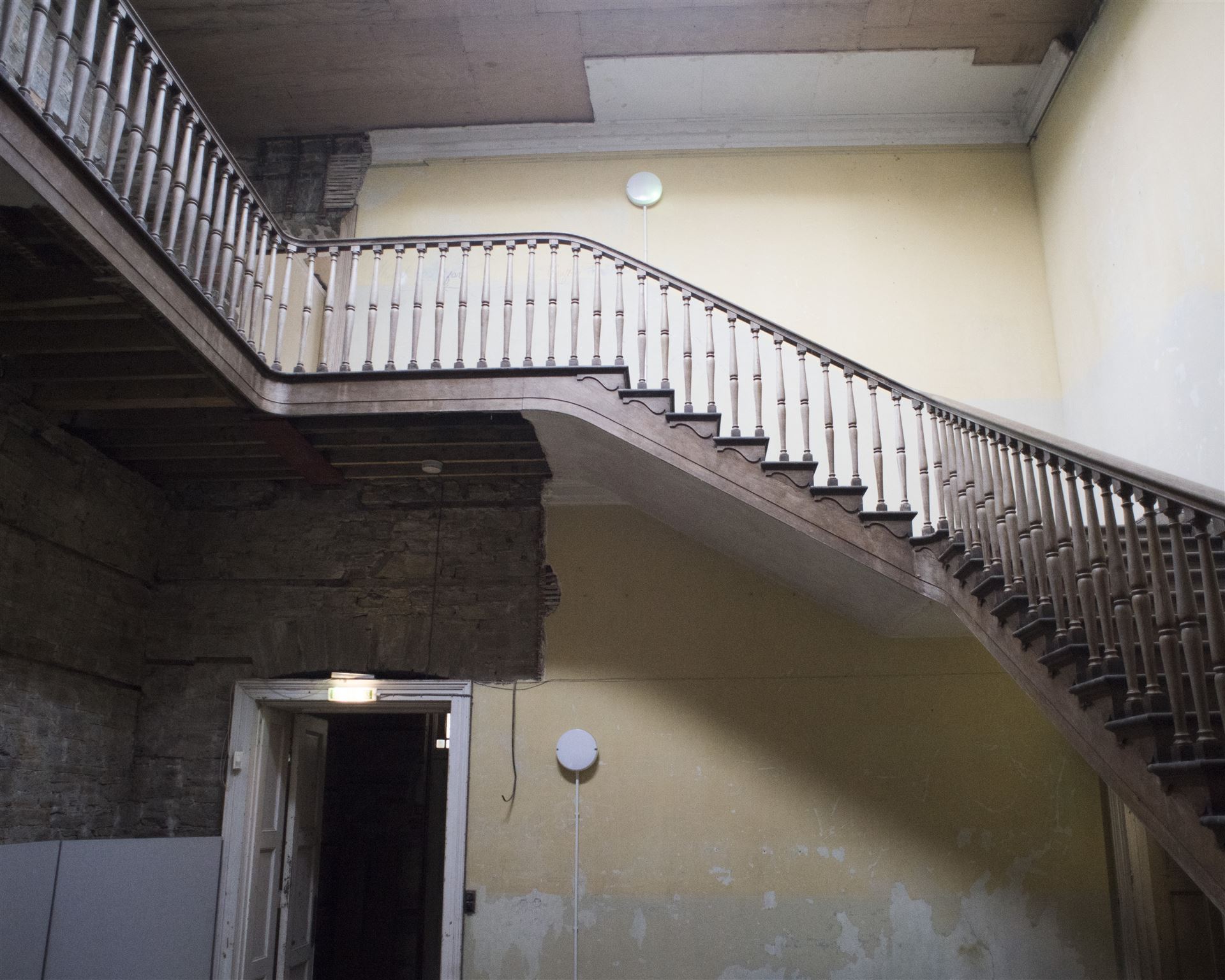 Locations Hub - Enys House