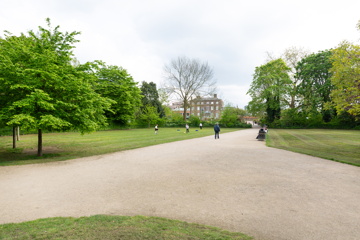 Locations Hub - Lloyd Park