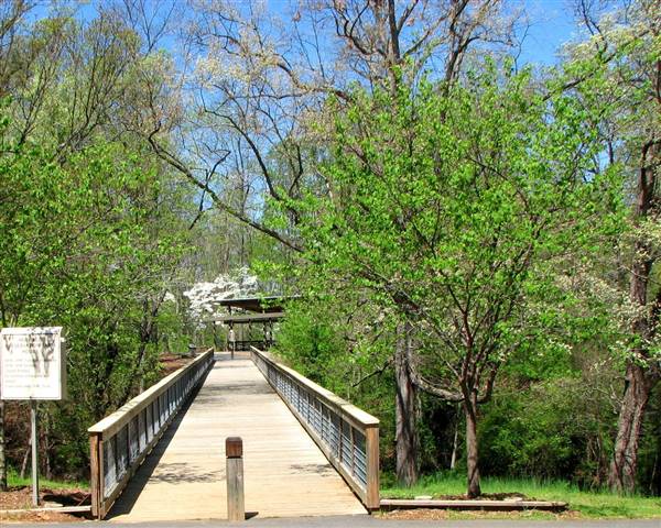 Locations Hub - McDaniel Farm Park