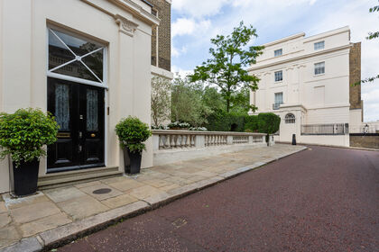 Locations Hub - Chester Place