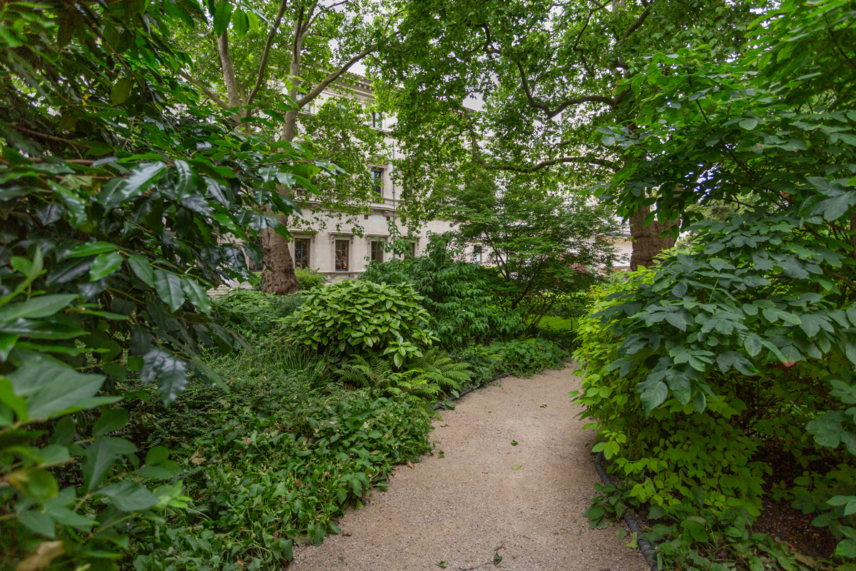 Locations Hub - Waterloo Gardens West