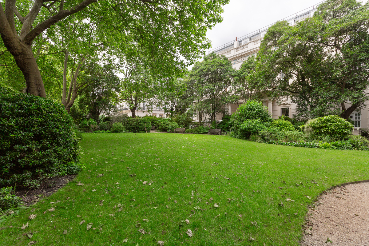 Locations Hub - Waterloo Gardens East