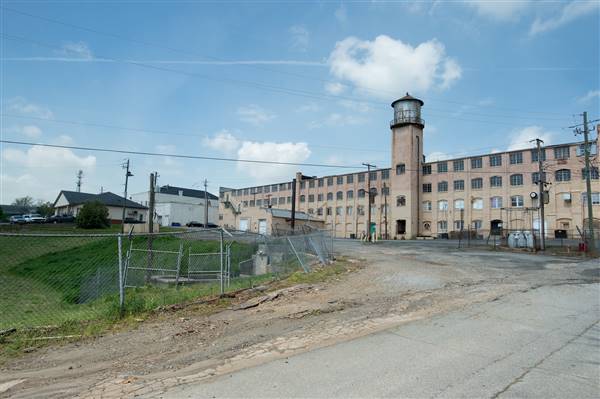 Locations Hub - Tannery Row - Ale House and Artist Colony