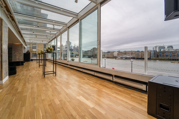 Locations Hub - Tower Bridge Cafe