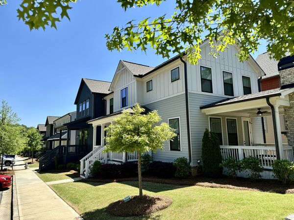 Locations Hub - Downtown Lilburn