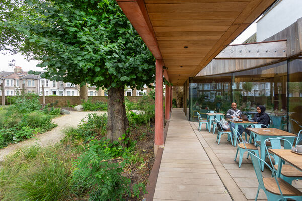 Locations Hub - Lea Bridge Library - Exteriors