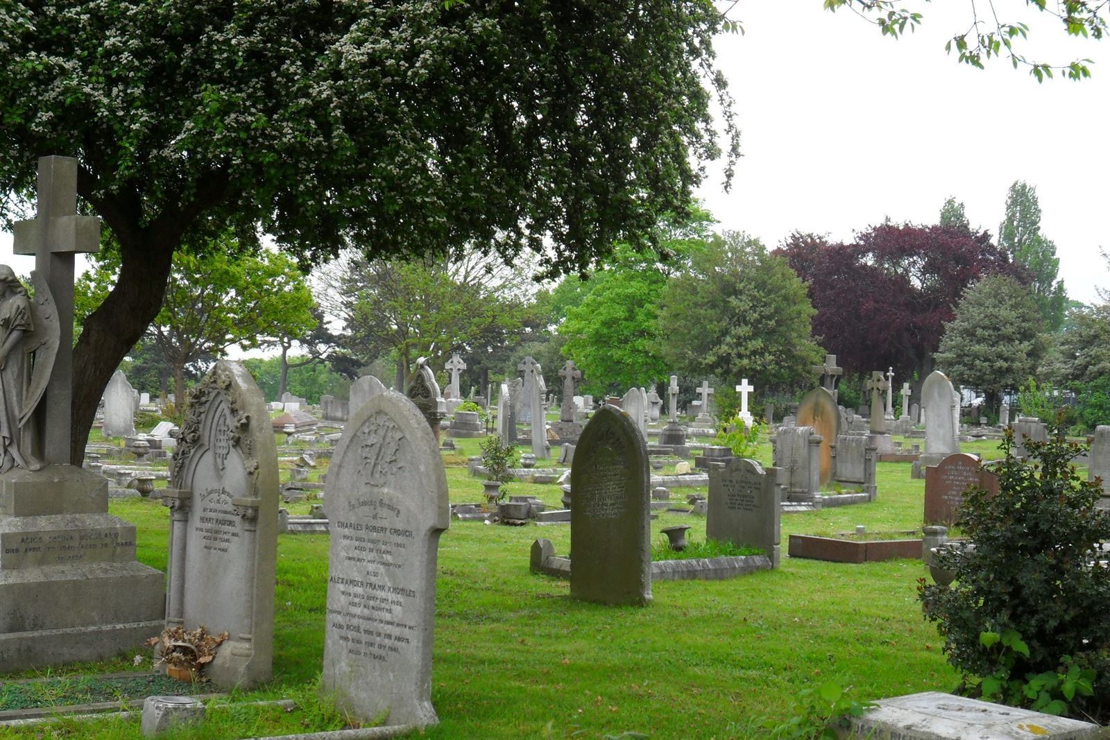 Locations Hub - Erith Cemetery