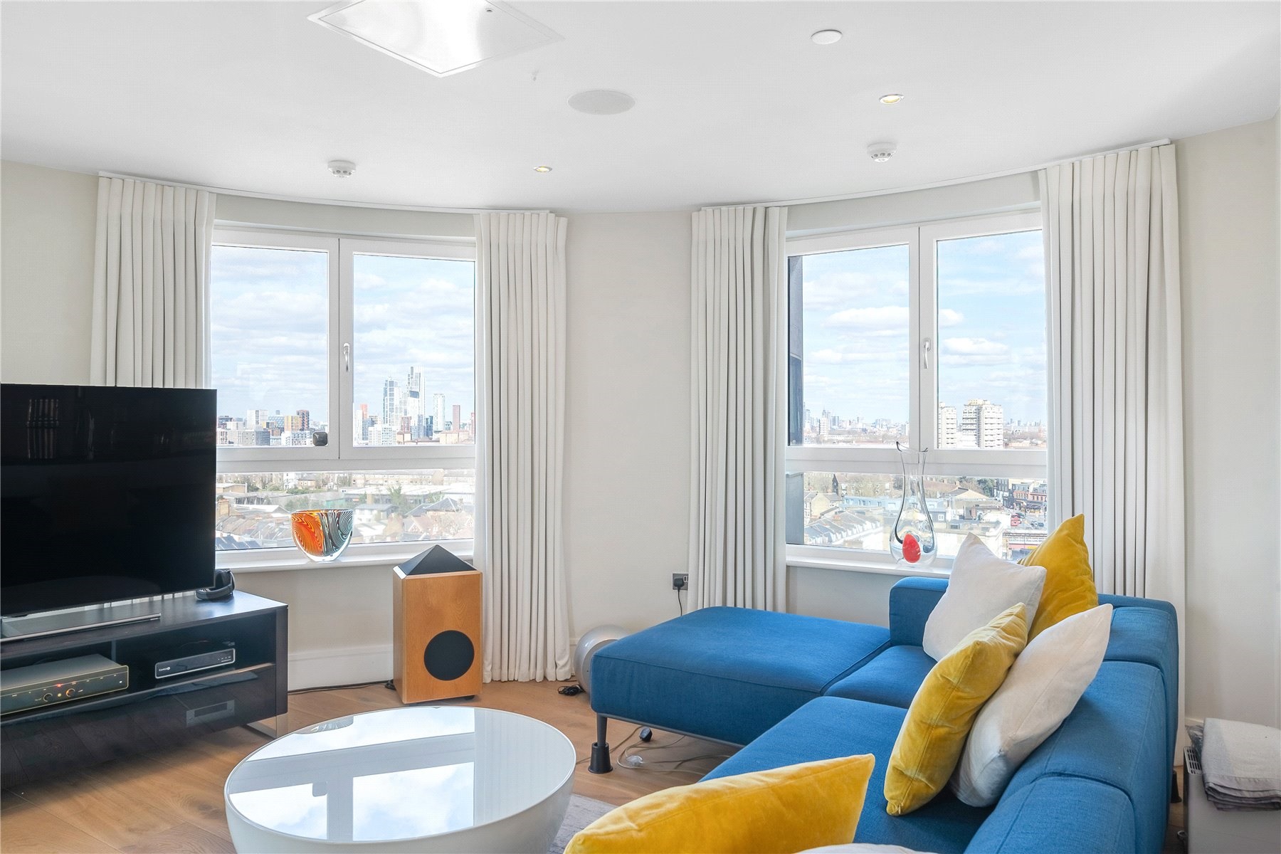Locations Hub - Clapham Flat with Roof Terrace