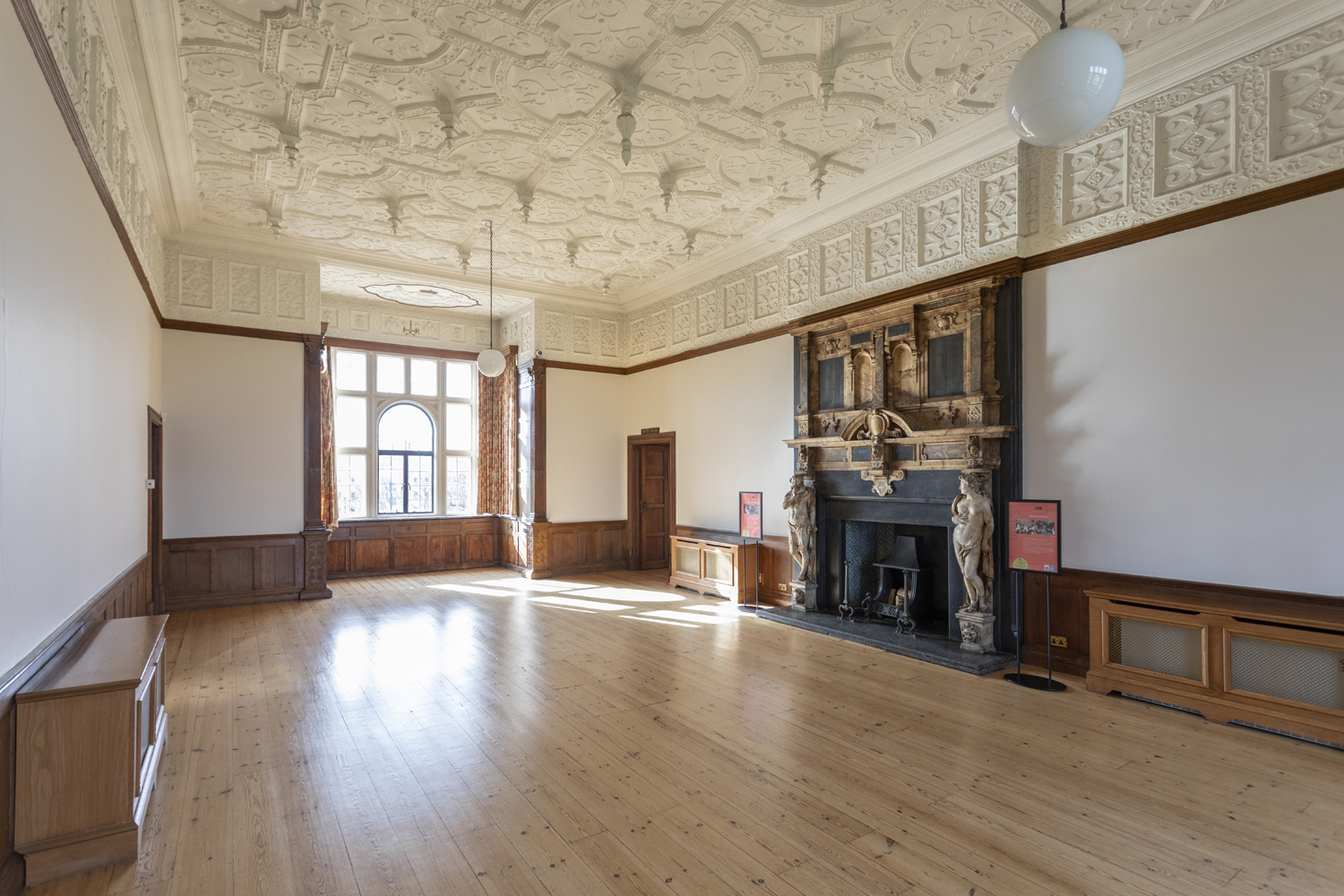 Locations Hub - Charlton House