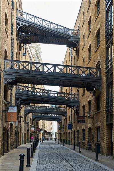 Locations Hub - Shad Thames