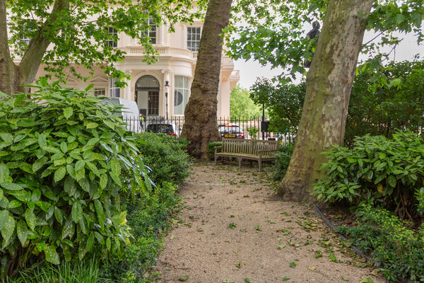 Locations Hub - Waterloo Gardens East