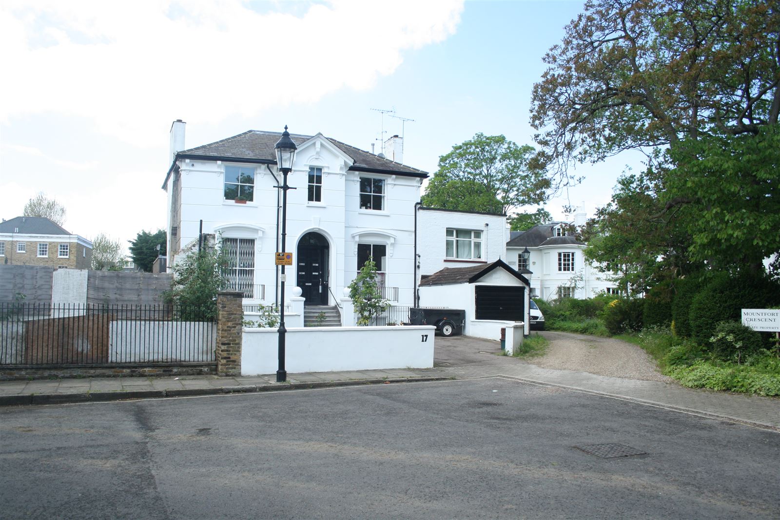 Locations Hub - Barnsbury Square