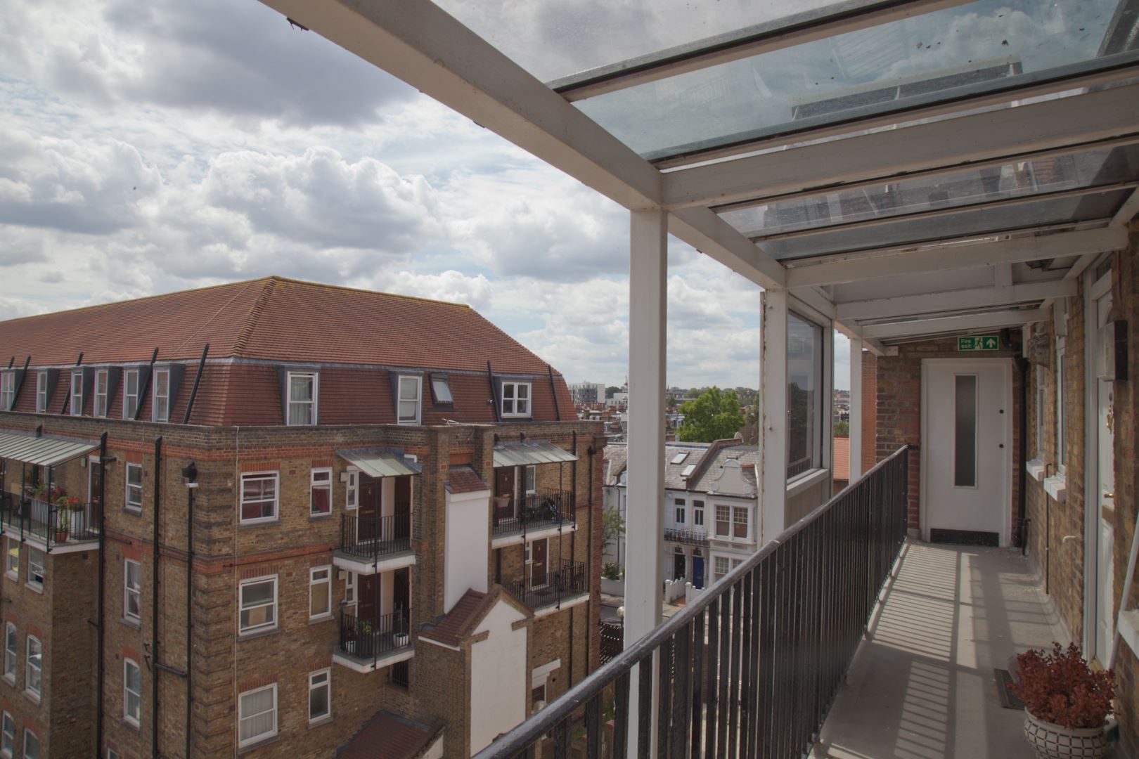 Locations Hub - Fulham Court Estate