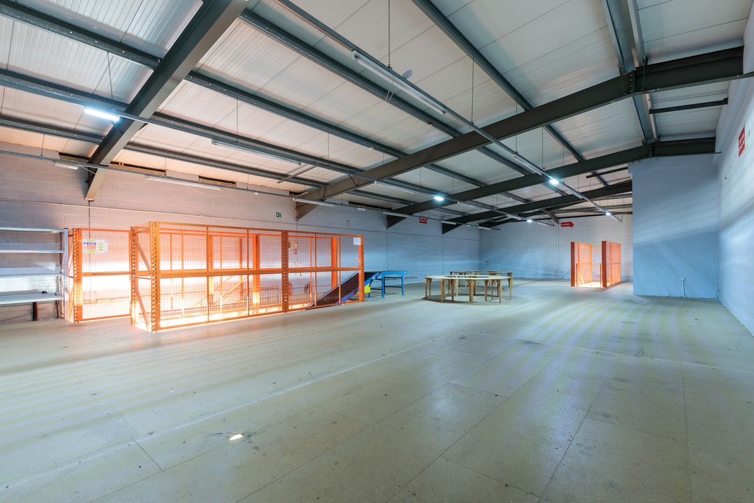 Locations Hub - Wembley Studio - Prop Store