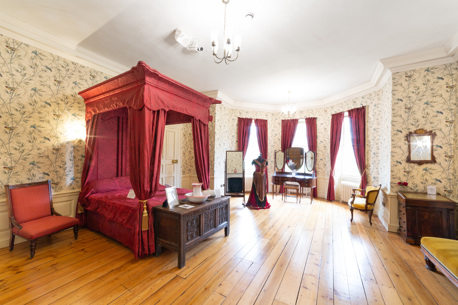 Locations Hub - Valentines Mansion - Interior