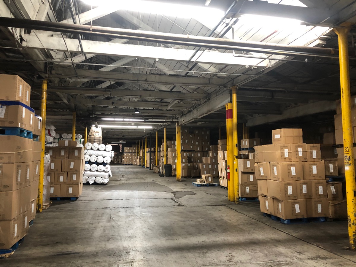 Locations Hub - Massive Ground floor Warehouse