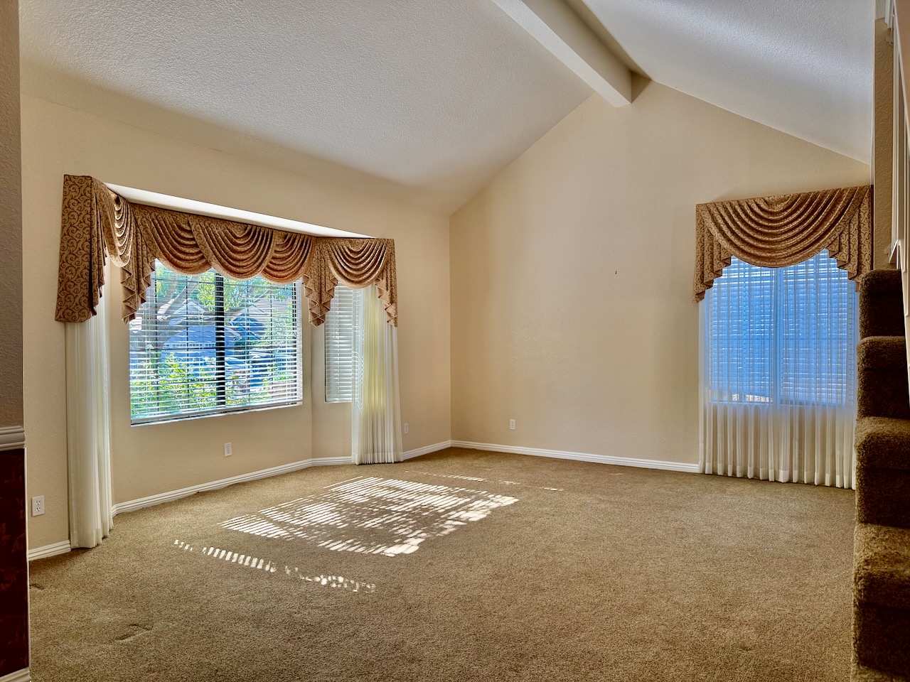 Locations Hub - The Poltergeist Movie House
