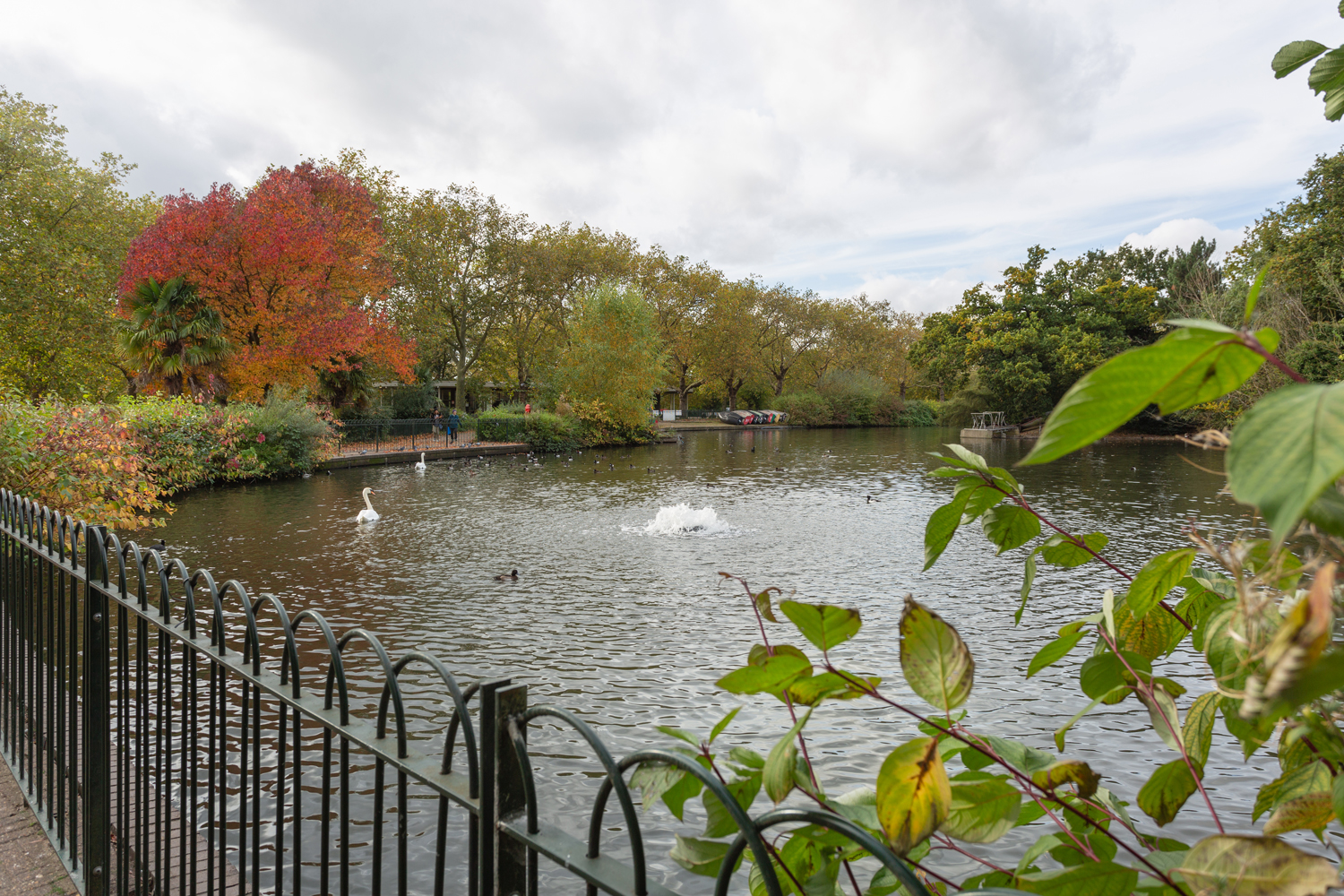 Locations Hub - Finsbury Park - Lake