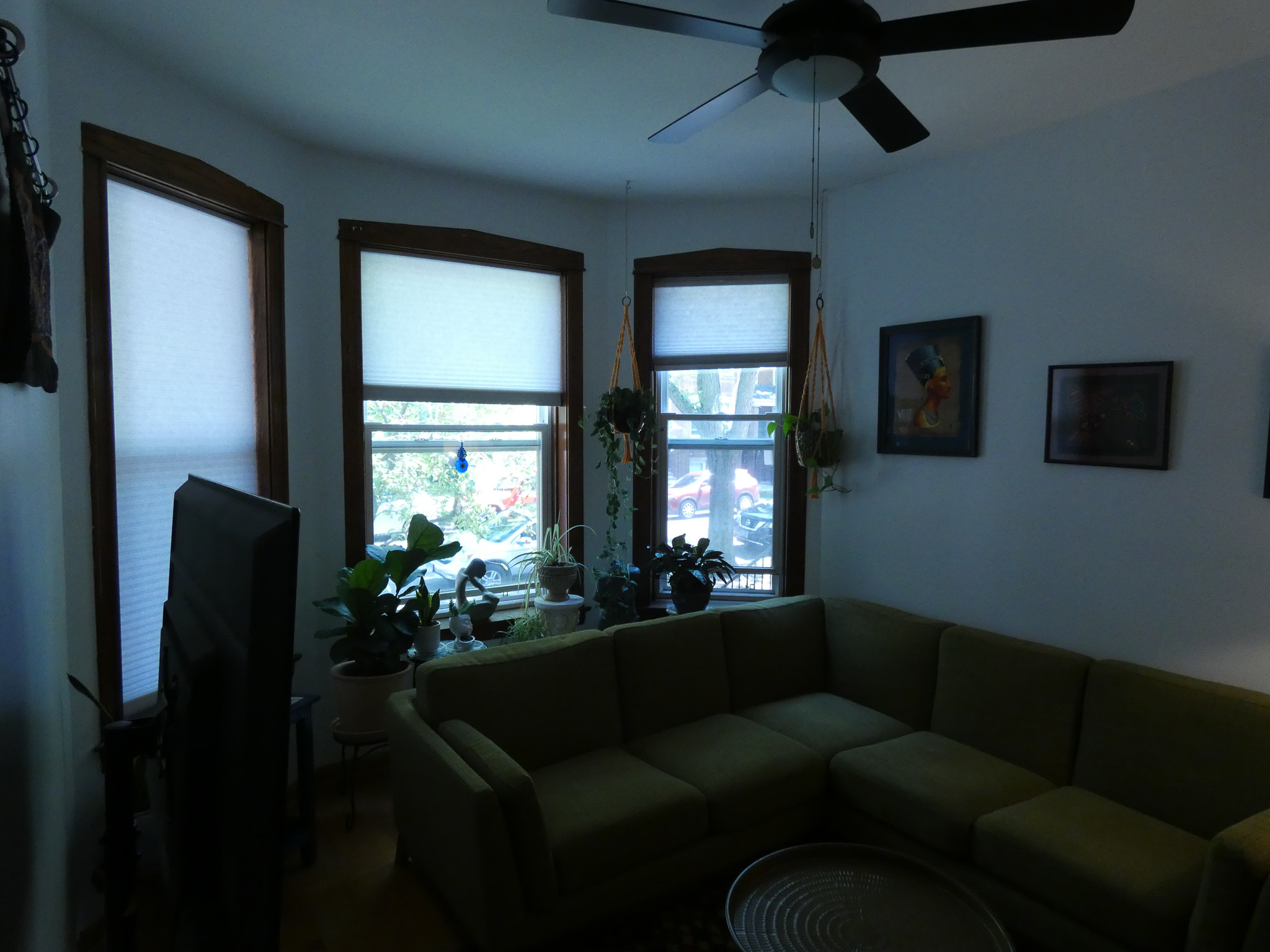 Locations Hub - EP. 13013 - INT CARVER'S APT.