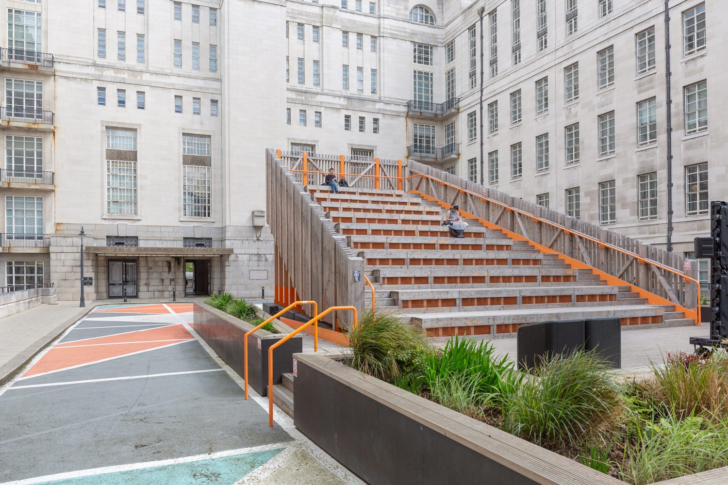 Locations Hub - Senate House - Exteriors