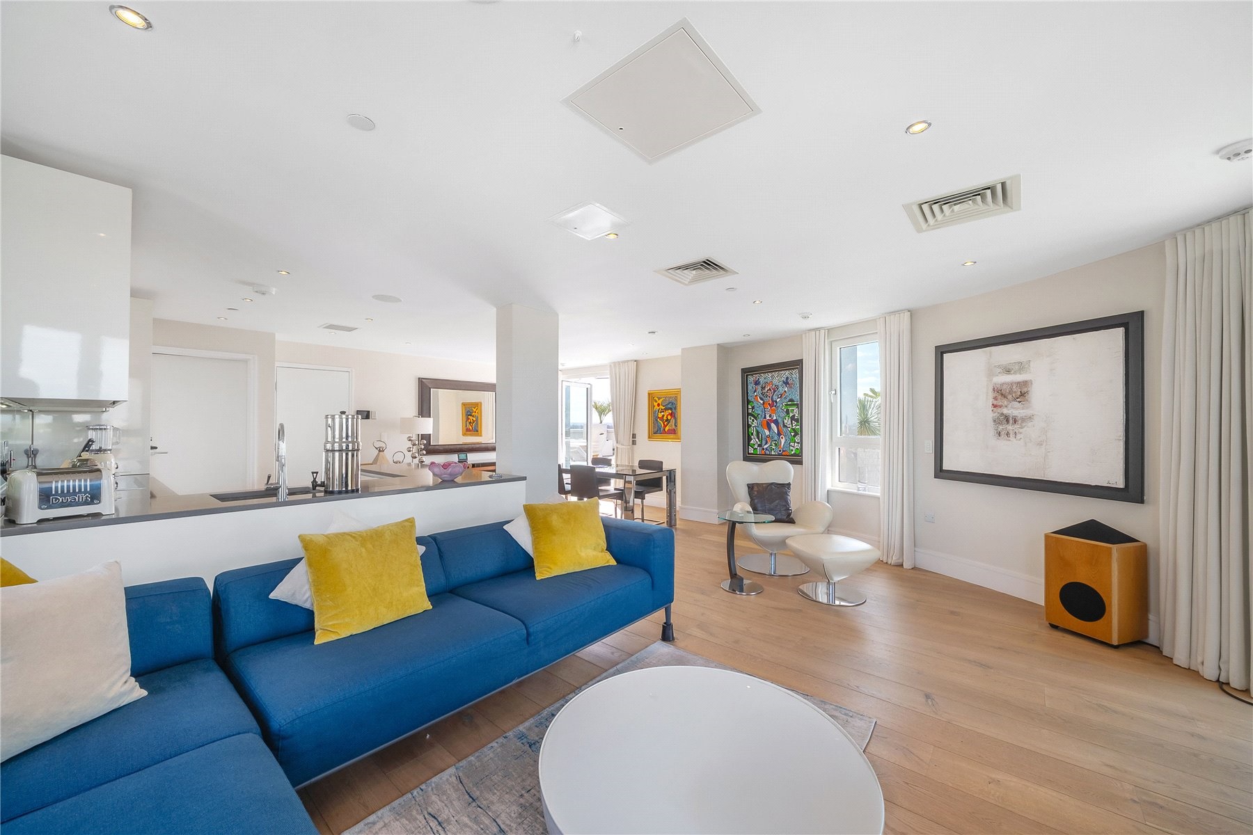 Locations Hub - Clapham Flat with Roof Terrace