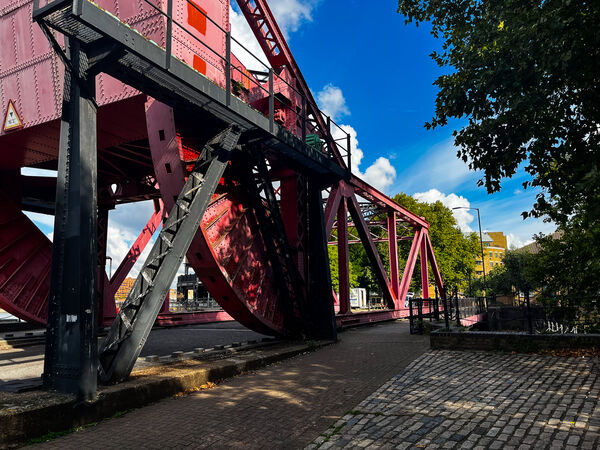 Locations Hub - Bascule Bridge