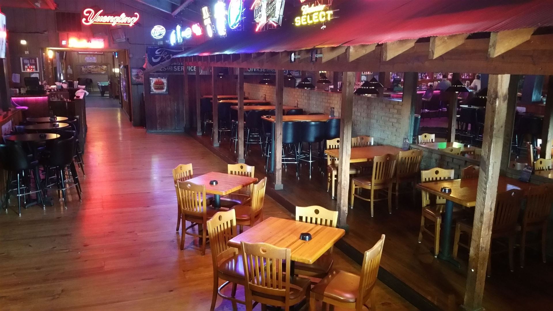 Locations Hub - Eastside Entertainment LLC dba Eastside Station