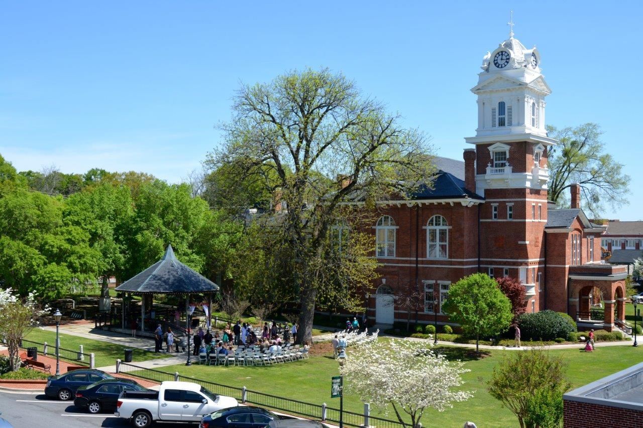 Locations Hub - Gwinnett Historic Courthouse