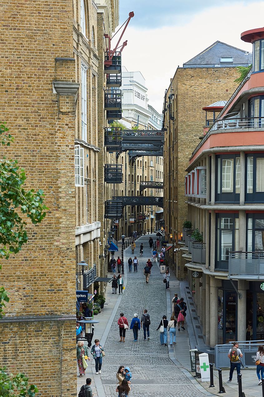 Locations Hub - Shad Thames