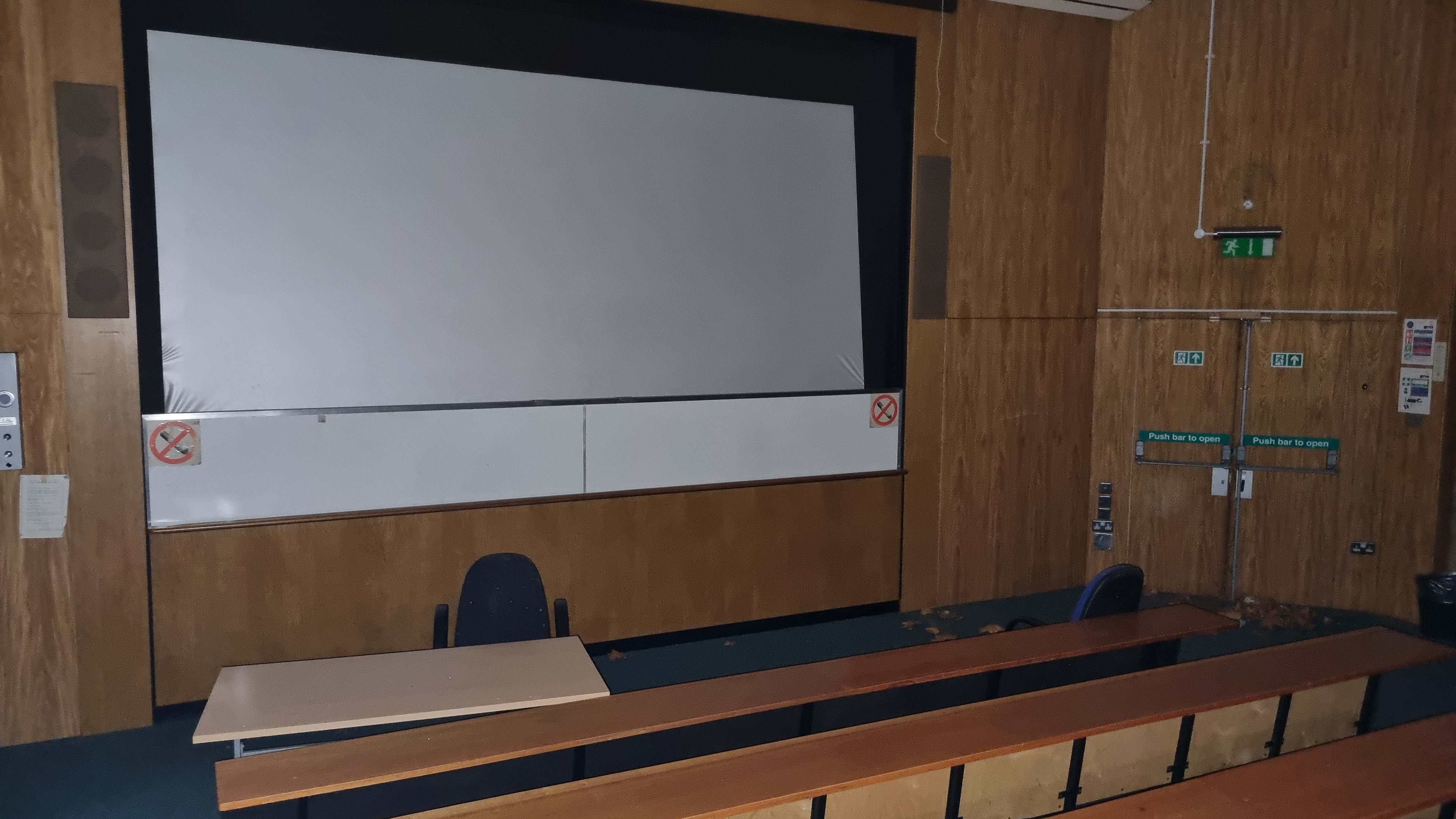 Locations Hub - Archway Campus - lecture theatre & projection booth