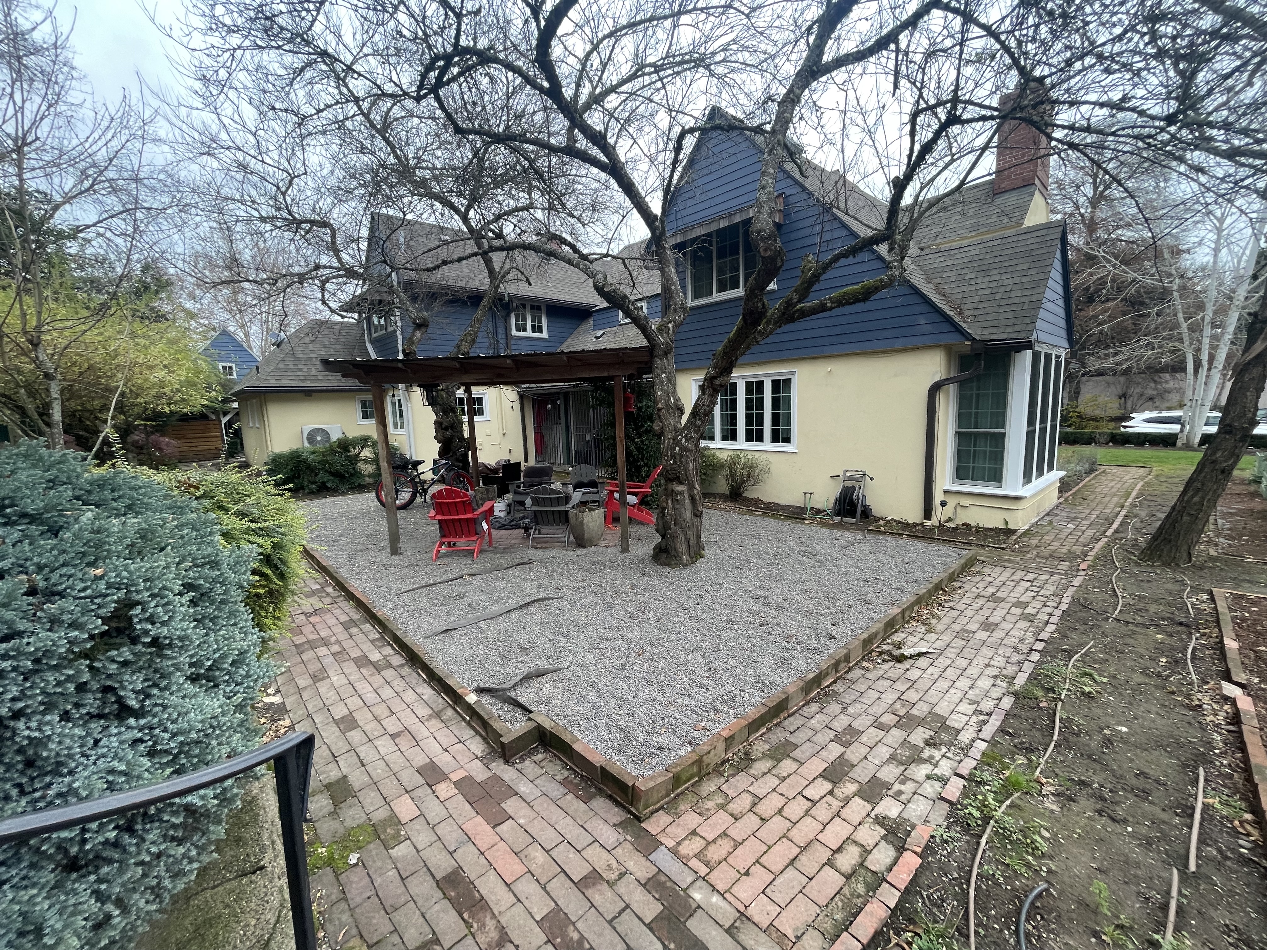 Locations Hub - The Hampton House