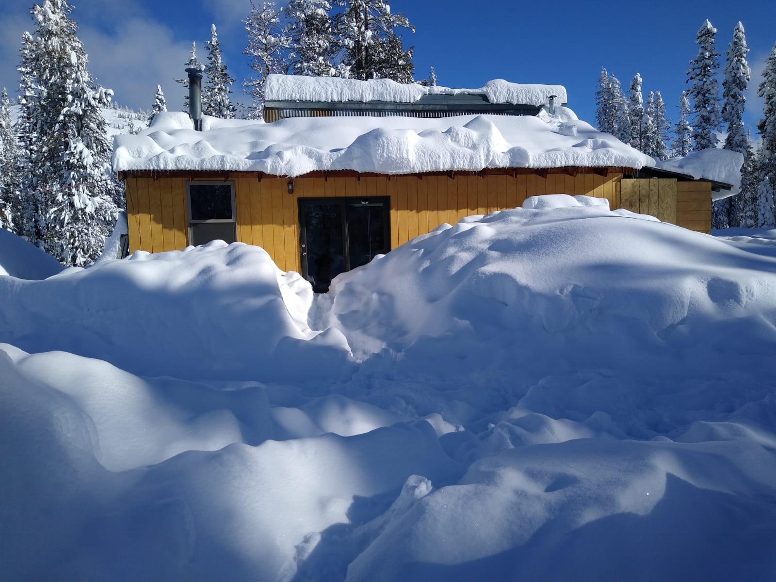 Locations Hub - Exit 168