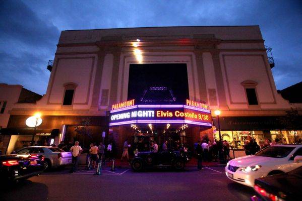 Locations Hub - The Paramount