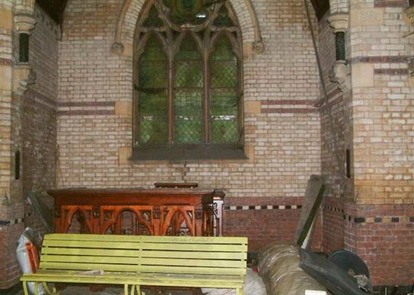 Locations Hub - Isleworth Cemetery