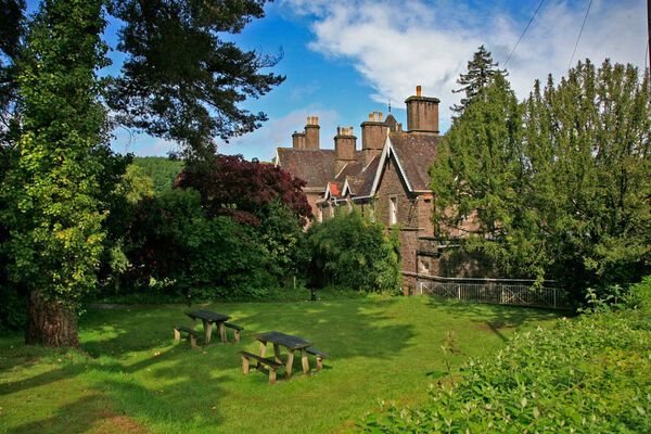 Locations Hub - Pendarren House - Exteriors & Grounds