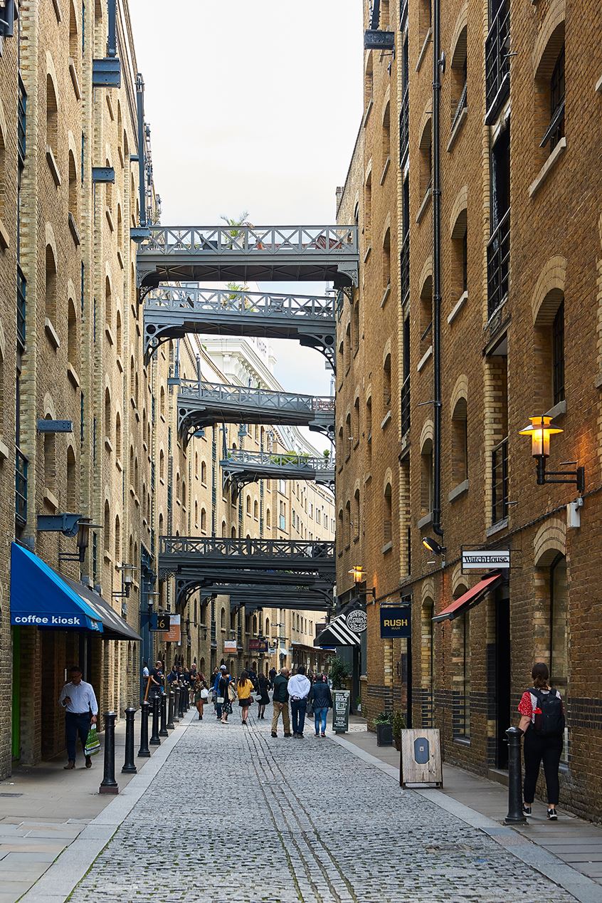 Locations Hub - Shad Thames