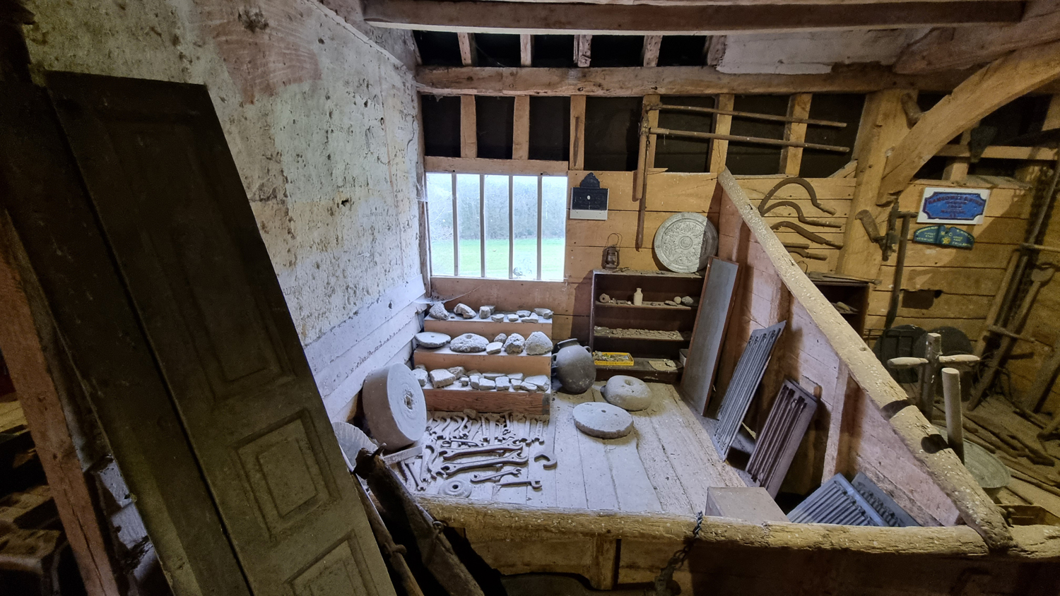 Locations Hub - Tudor Barn - Suffolk