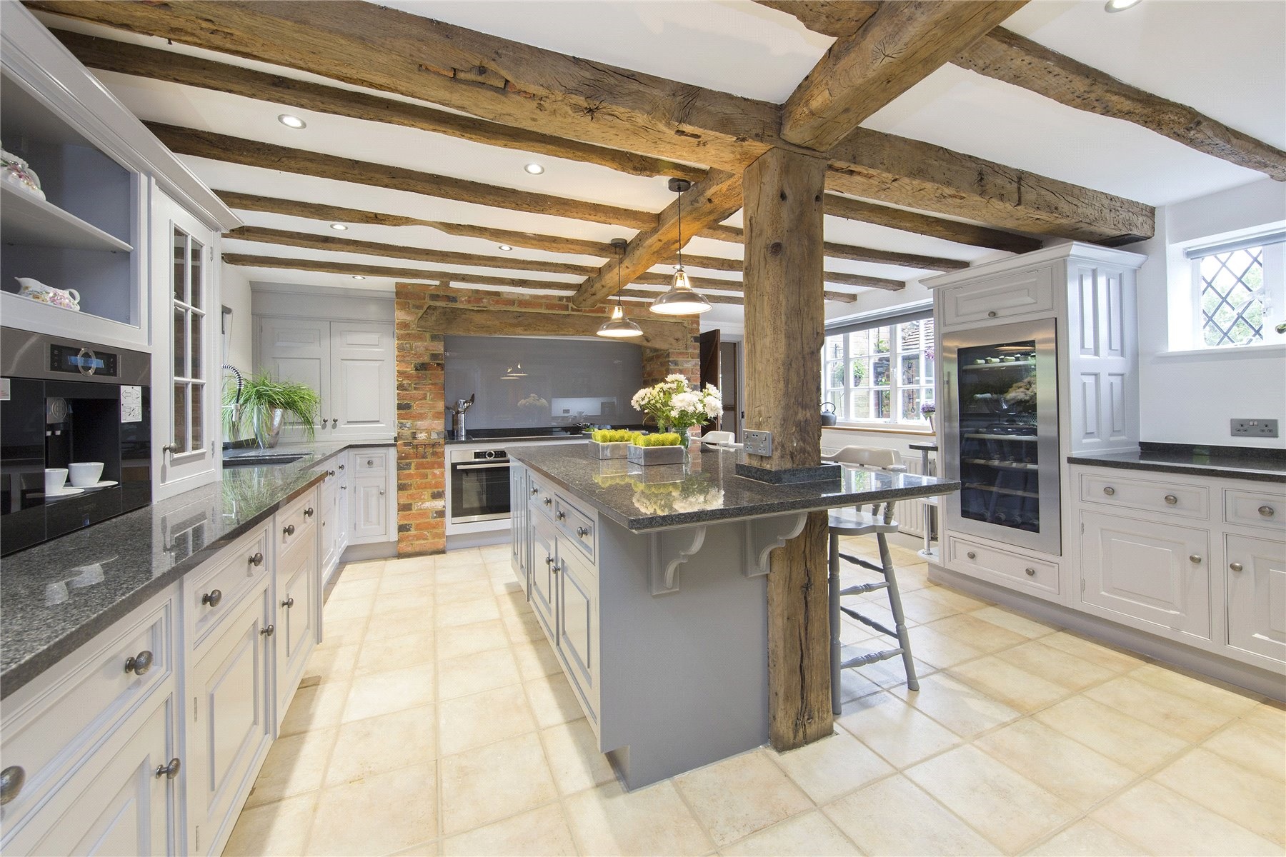 Locations Hub - Surrey Farmhouse