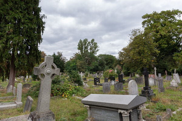 Locations Hub - Croydon Cemetery