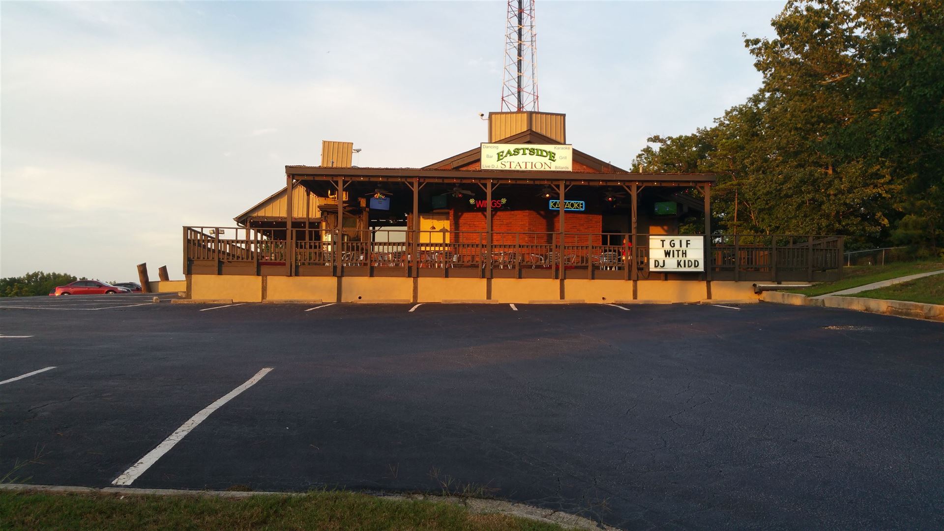 Locations Hub - Eastside Entertainment LLC dba Eastside Station