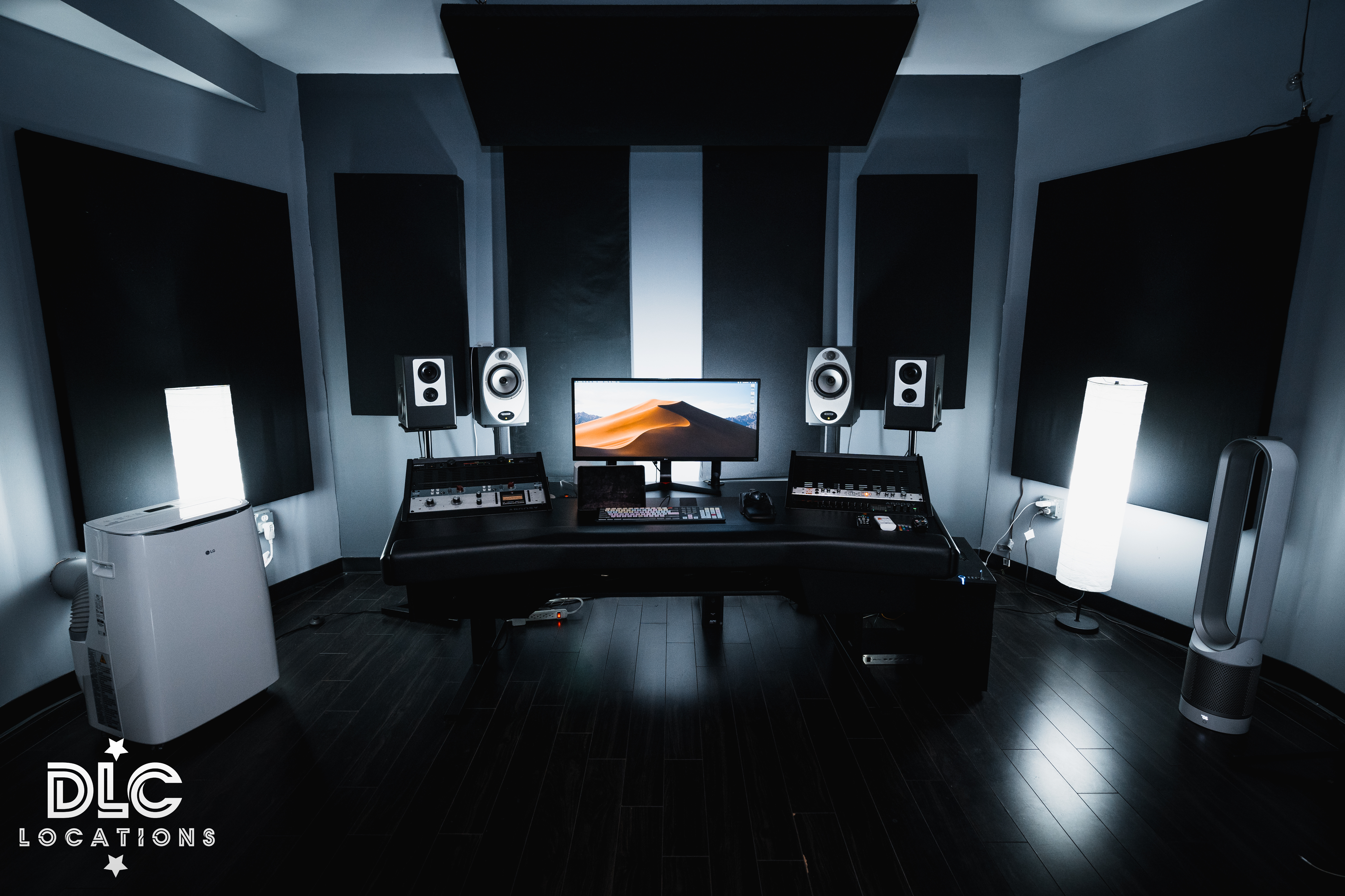 Locations Hub - Modern & Retro Music Recording Studio in Downtown LA