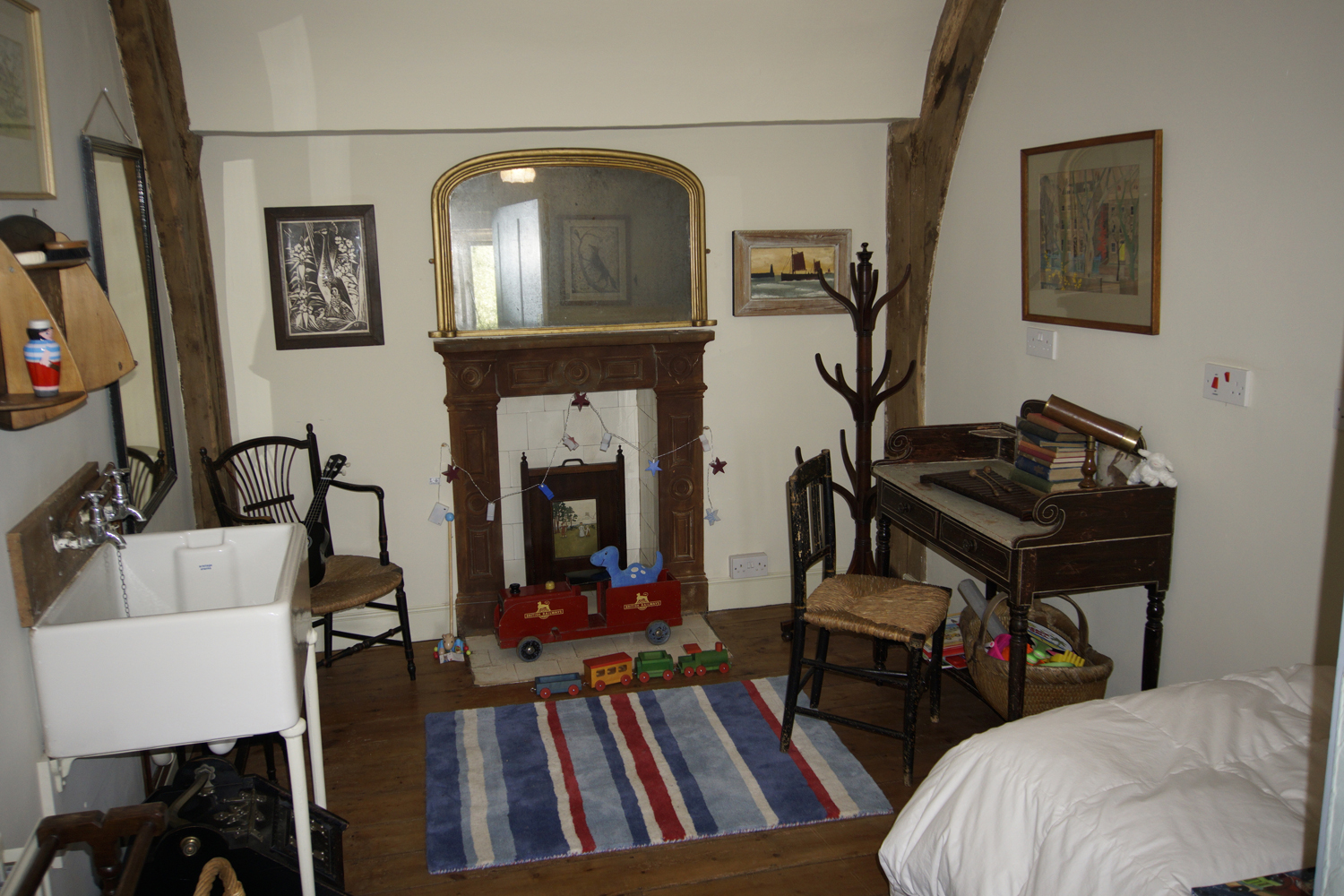 Locations Hub - Roos Hall