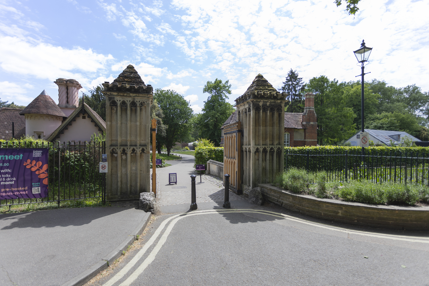 Locations Hub - Fulham Palace - Exteriors