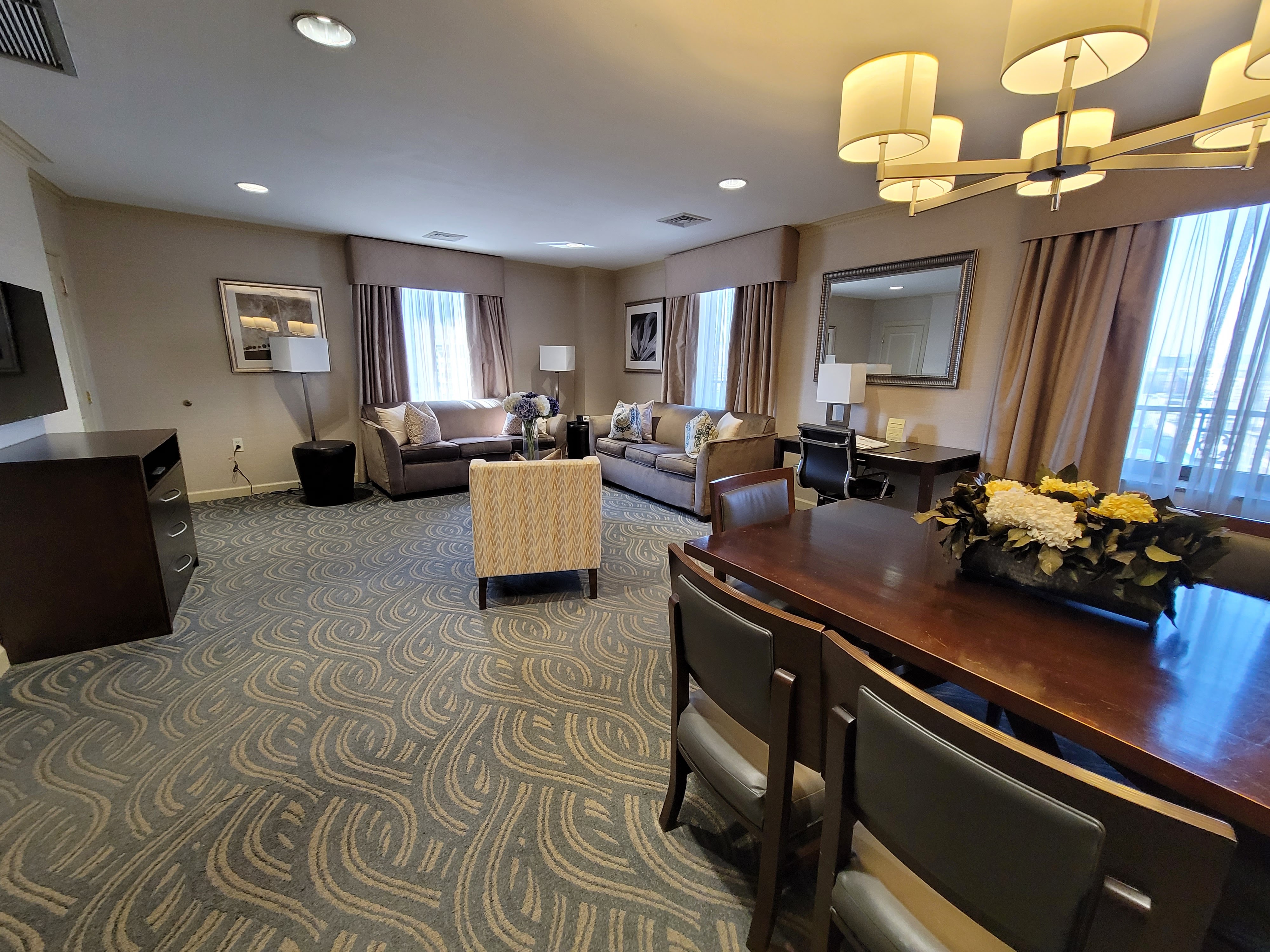 Locations Hub - Fancy Historic Hotel with Flair